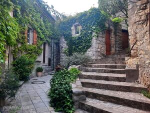 Villages du Nord de Montpellier | 10 jolis villages à découvrir
